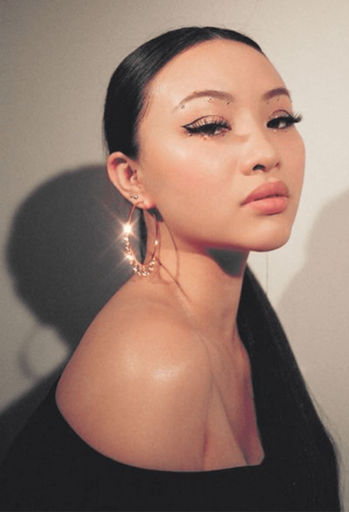 Sacheu, Youtuber Kecantikan Pilihan Kami Bulan Ini