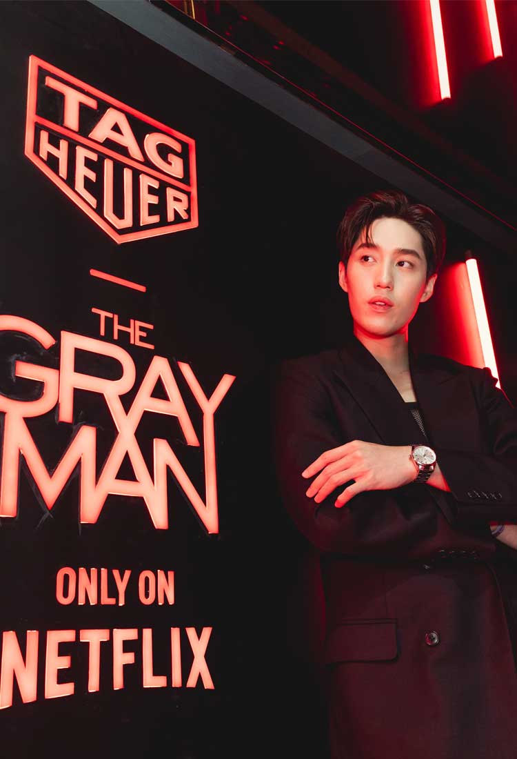 Eksklusif! Premier The Gray Man & Carrera Three Hands Di Bangkok